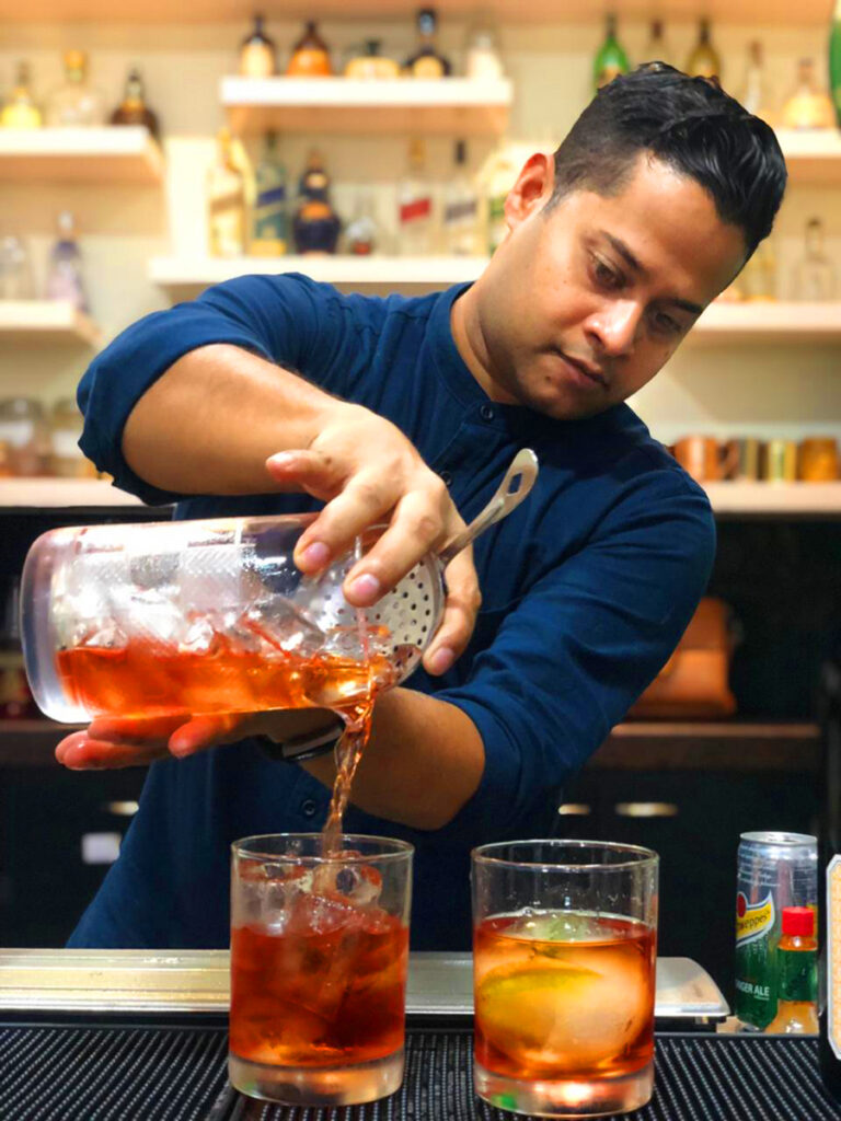 Cocktails and Dreams | Bartending Course | School | Institute ...